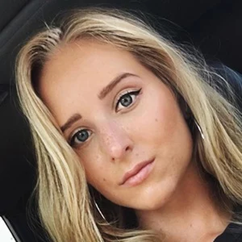 Caroline Zalog | Wiki | Everipedia