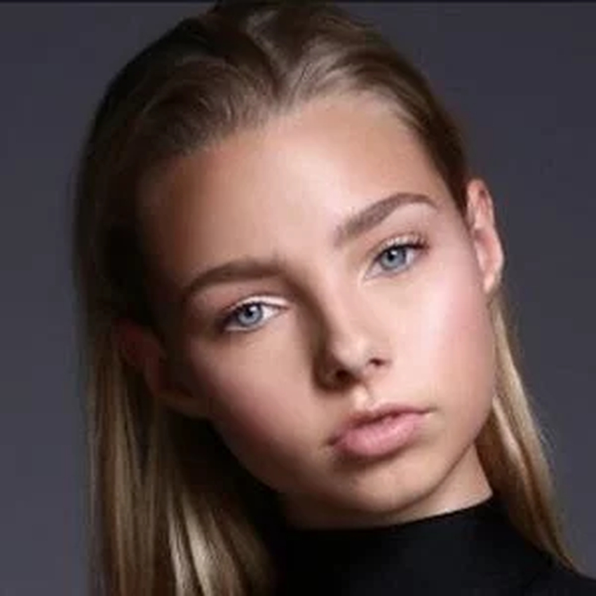 Gwen Rachel Wiki