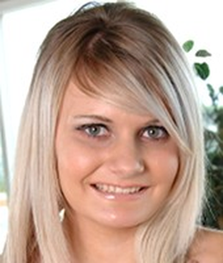 Tosh Locks Wiki & Bio - Pornographic Actress