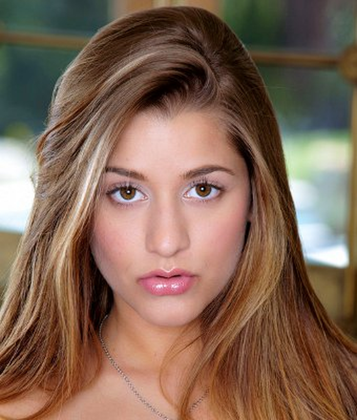 What Is The Real Name Of star Teddi Rae Replies Hot Picture